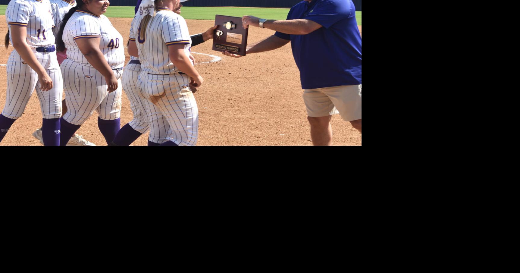 Red Oak softball vs. Porum regional final (September 29, 2023 ...