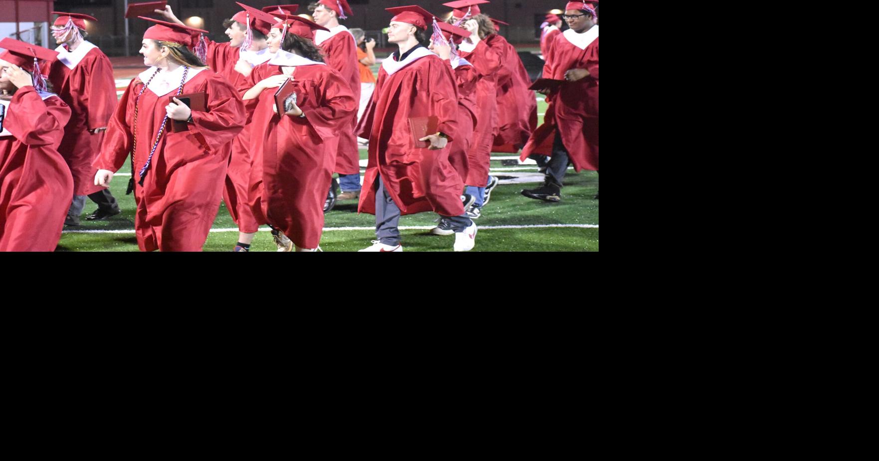 Poteau High School 2025 graduation | Multimedia | poteaudailynews.com