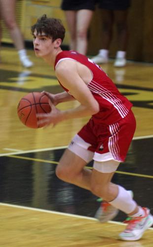 Raiders drop opener to T-High | Sports | pottcotimes.com