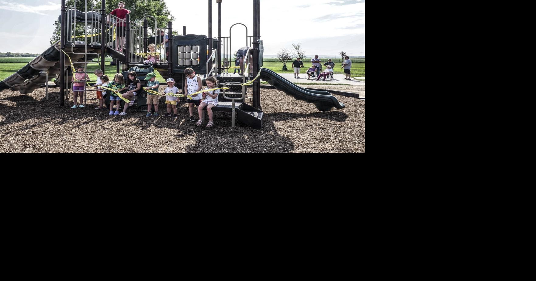 Zeandale gets new playground | News | pottcotimes.com