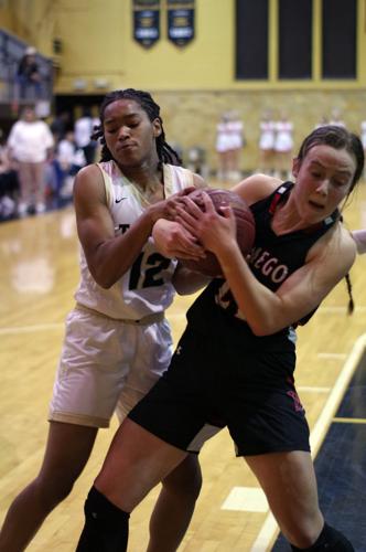 Lady Raiders eke out win at Topeka | Sports | pottcotimes.com