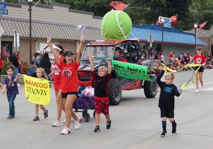 Raiders celebrate HOCO in style! | Sports | pottcotimes.com