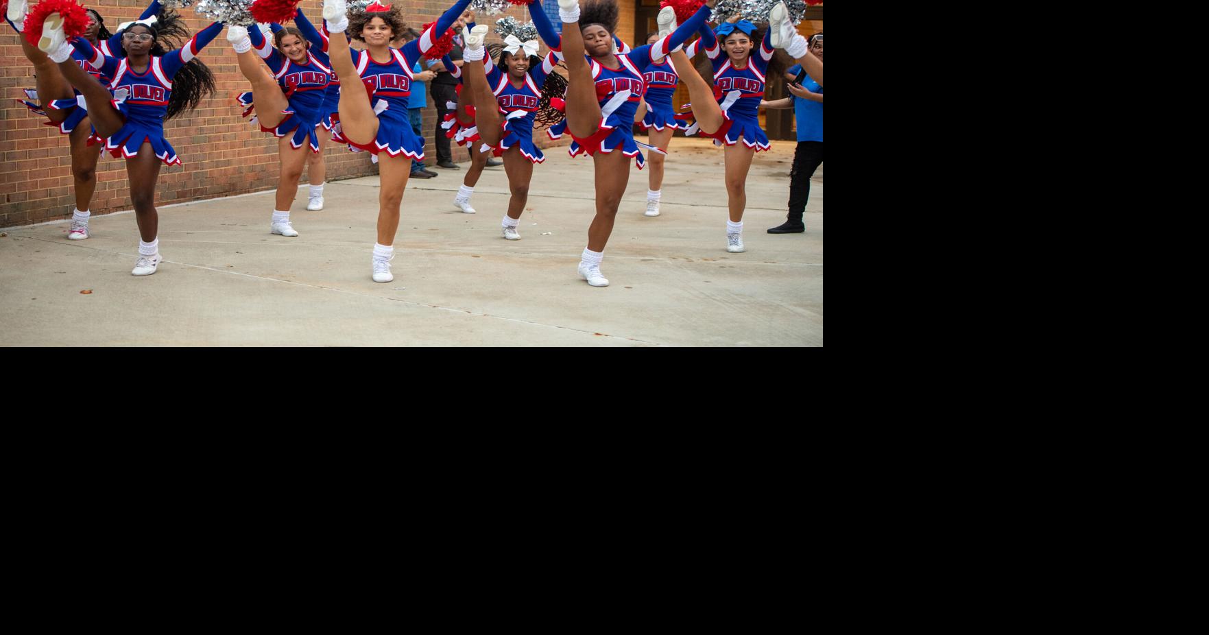 PHOTOS: Gar-Field High School students kick off the new school year | News | princewilliamtimes.com
