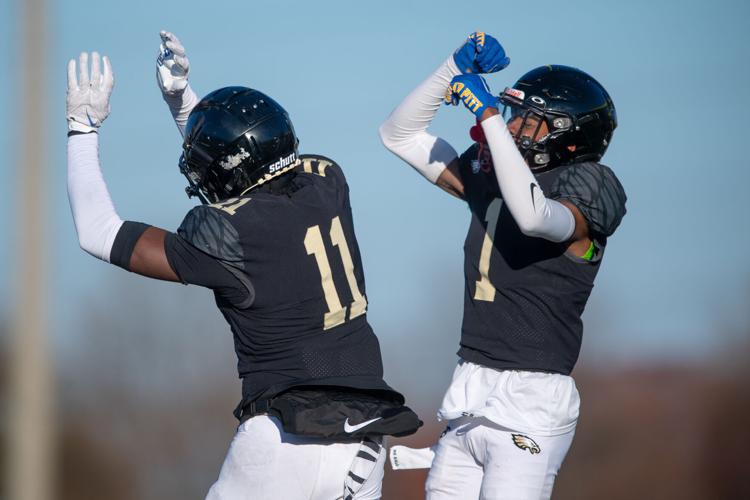 FREEDOM FOOTBALL: Overton Jr.’s 235 rushing yards, 3 TDs lead Freedom ...