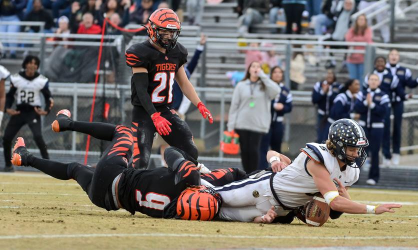 PHOTOS: Brentsville falls to Lafayette 17-7 in hard-fought battle in ...