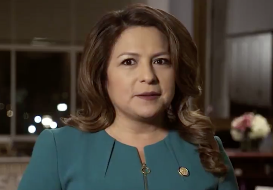 Guzman delivers tough Spanish-language response to Trump's SOTU speech ...