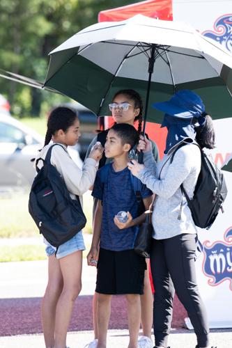 PHOTOS: Back to school community event gives away 1,000 free backpacks ...