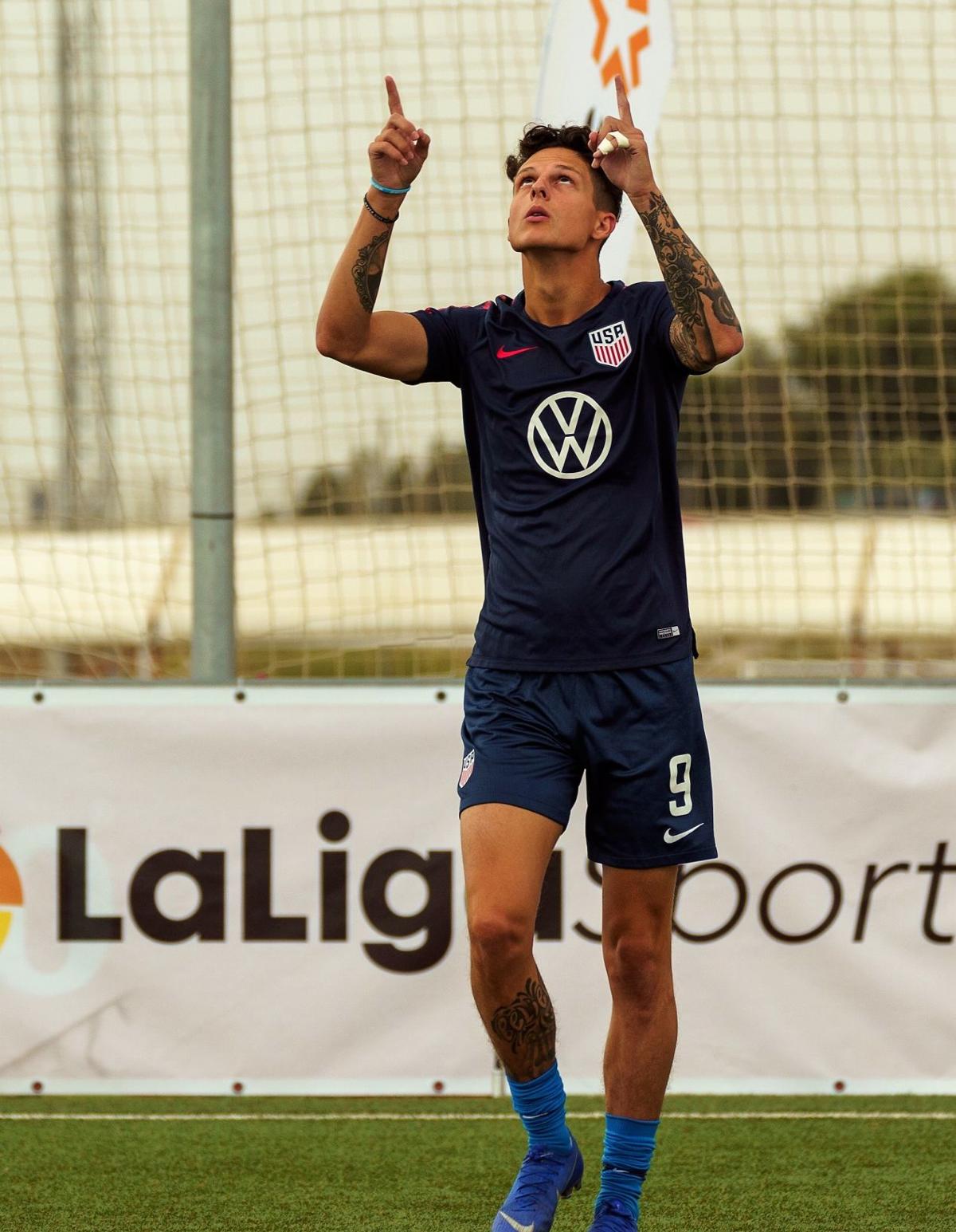 After seizure, Patriot grad Mayhugh sets U.S. Paralympic National Team ...