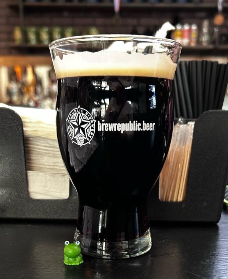 Beer with little frog | | princewilliamtimes.com