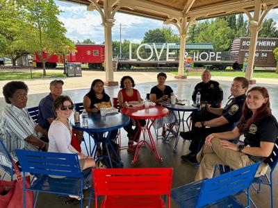 Manassas mayor hosts mid-day summer meetups with residents | News ...