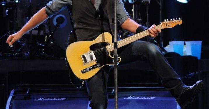 Bruce Springsteen and the E Street Band perform at BJC | Arts ...