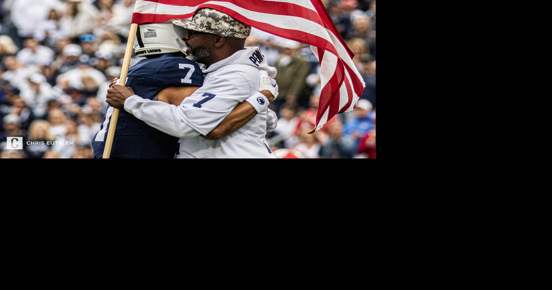 Penn State Football V. Indiana, Saunders (7) embraces his dad ...