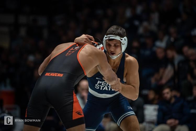 Penn State wrestling continues hot start to the season, bullies Central ...