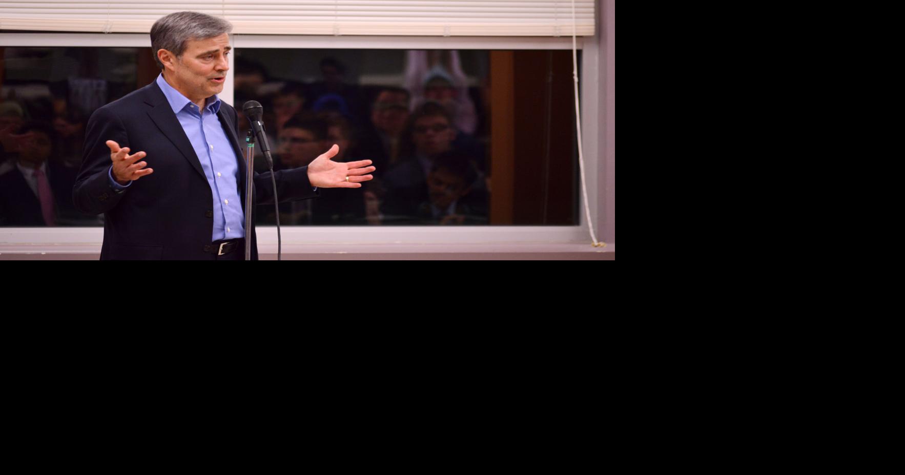 Damon Sims clarifies university stance on greek life sanctions at UPUA ...
