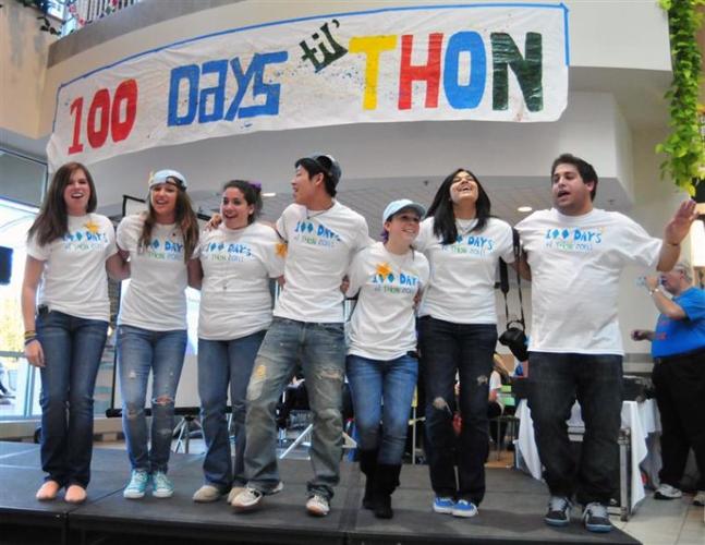 THON countdown takes over HUB | Archived News | Daily Collegian | psucollegian.com