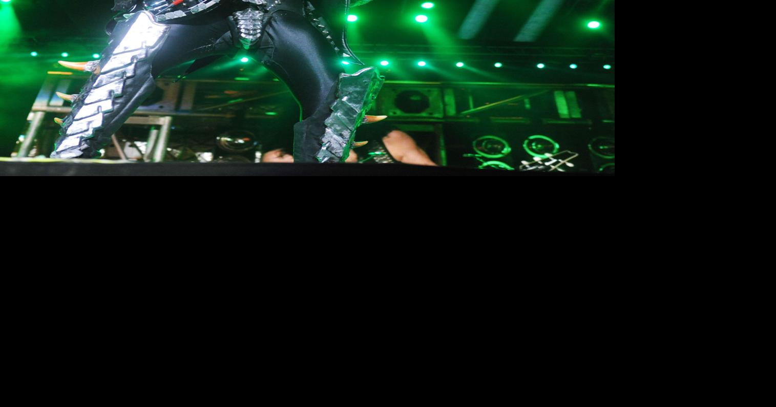 Rock and Roll Hall of Fame band Kiss plays explosive set at BJC Tuesday ...
