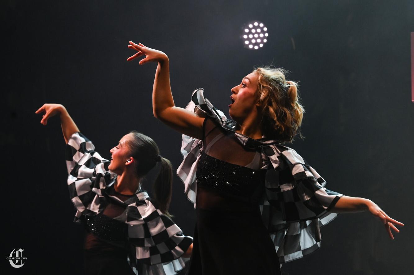 Violinist Lindsey Stirling opens 'Snow Waltz Tour' at Bryce Jordan ...