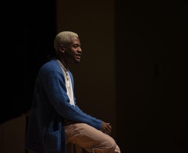 Demetrius Harmon inspires students through "The World is Yours" lecture ...