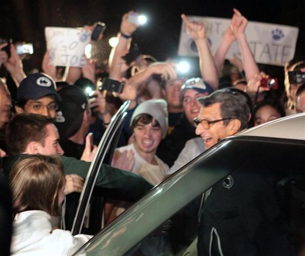 Penn State students gather at Joe Paterno's house in support | Penn ...