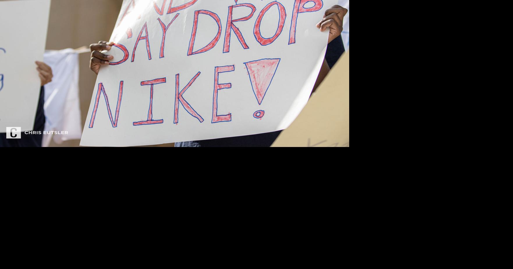 Workers Rights Protest, Old Main sign | | psucollegian.com
