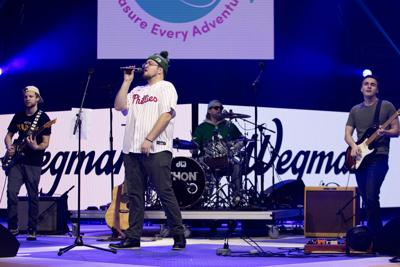 Flavor Wave brings nostalgia and energetic anthems to Penn State THON ...