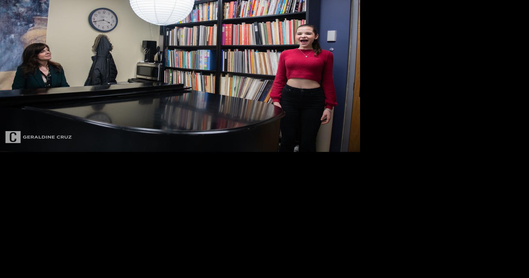 Dawn Pierce Voice Lesson, Dawn and Scarlett | | psucollegian.com