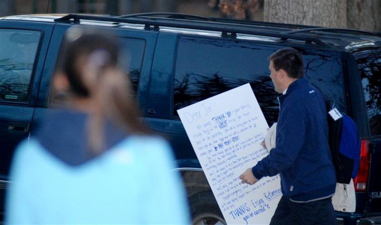 Locals gather at the Paterno home | Penn State Football News ...