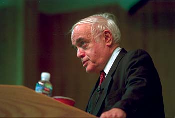 'Crossfire' co-host Novak shares conservative views | Archived News ...