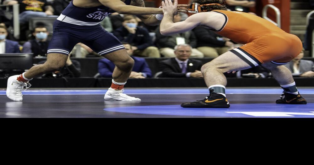 Penn State wrestling’s Roman Bravo-Young, Oklahoma State’s Daton Fix ...