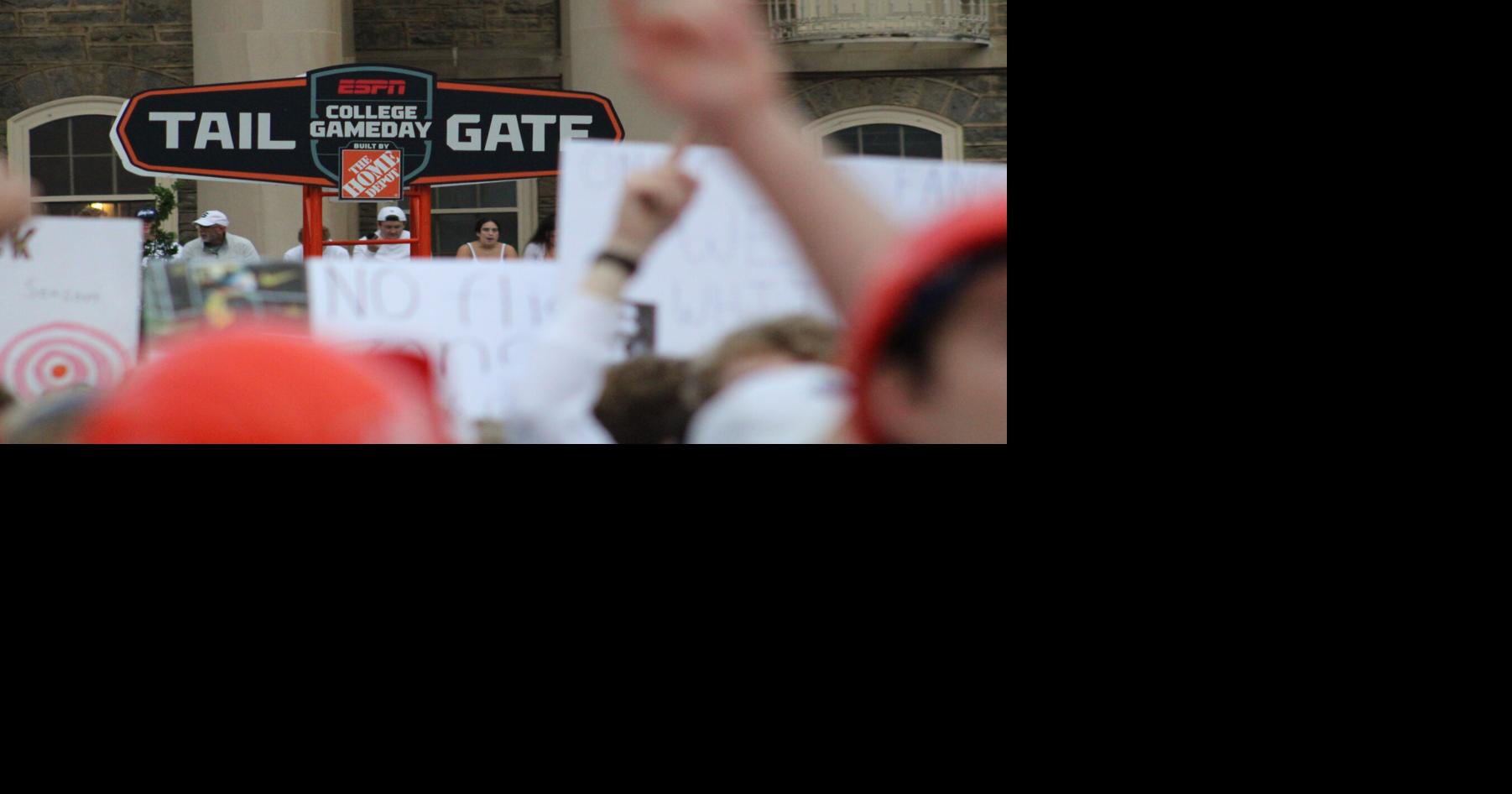 Gameday, ESPN Tailgating sign | | psucollegian.com