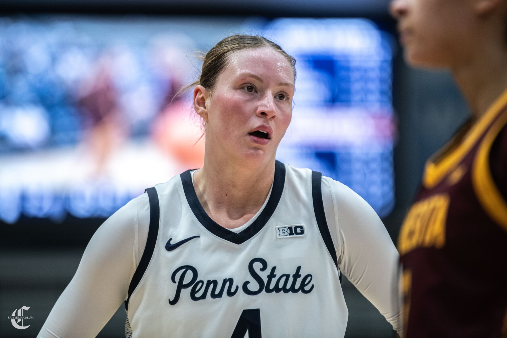 Women's Basketball vs Minnesota, Mendelson takes breath ...