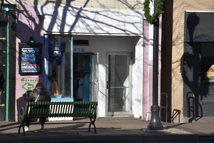 Penn State student-founded laundry delivery service opens pop-up thrift ...