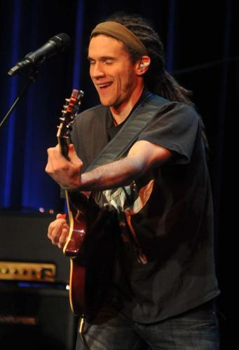 Local concert rocks and remembers the 80's | Arts | psucollegian.com