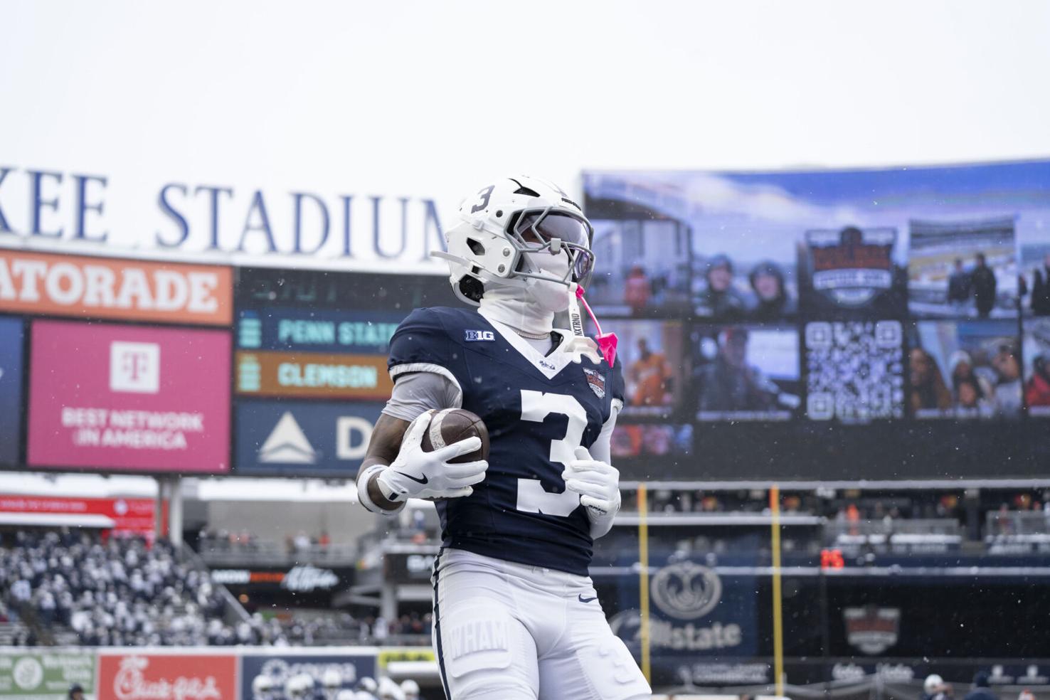 Penn State vs Clemson, Koby Howard runs | | psucollegian.com