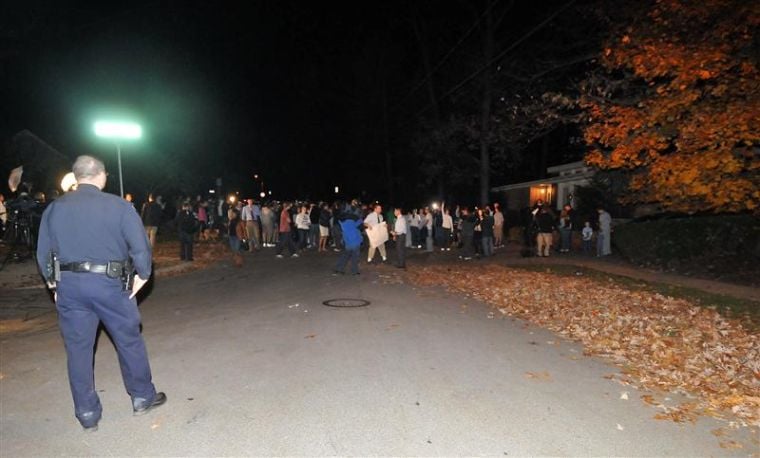 Penn State students gather at Joe Paterno's house in support | Penn ...
