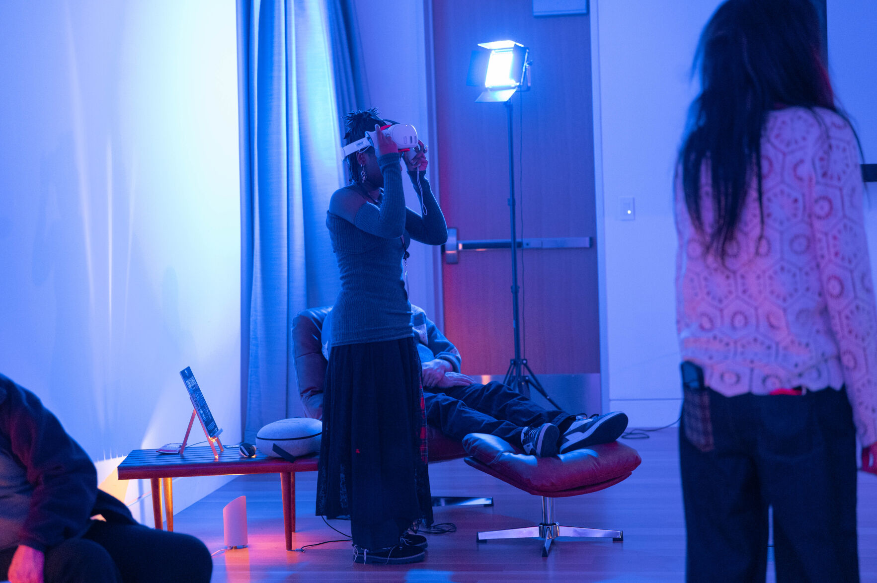 VR Experience, Diane tests headset | | psucollegian.com