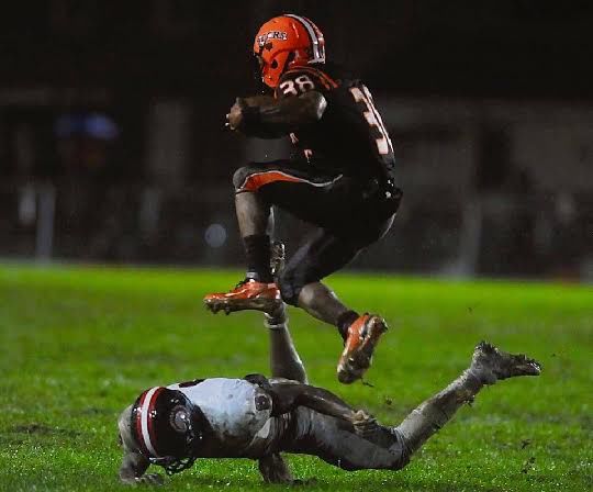 Lamont Wade’s lifelong football journey turned him into a 5-star ...