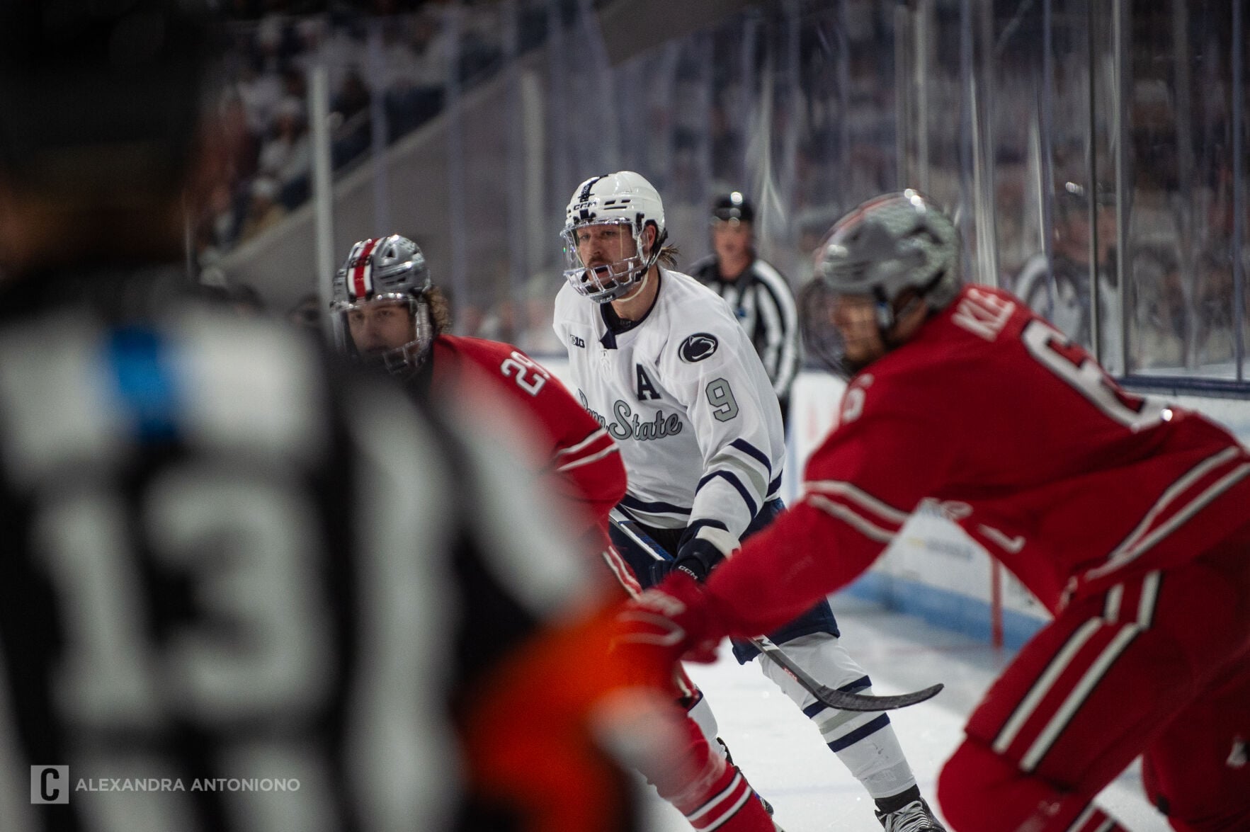 Completing season sweep of Ohio State, men's hockey finishes regular ...