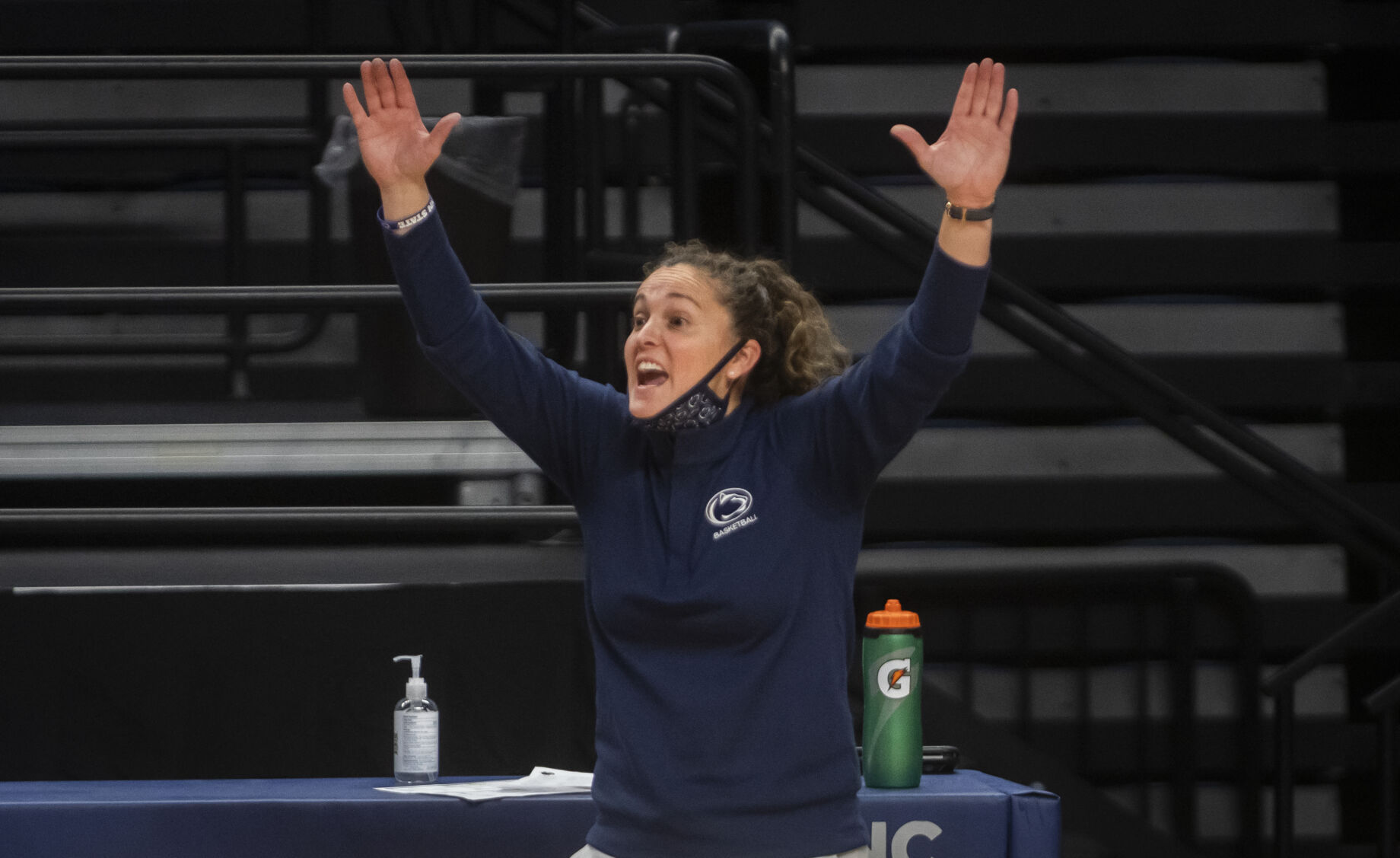 Analysis | Former All-American Ashley Owusu adds strength, court vision ...