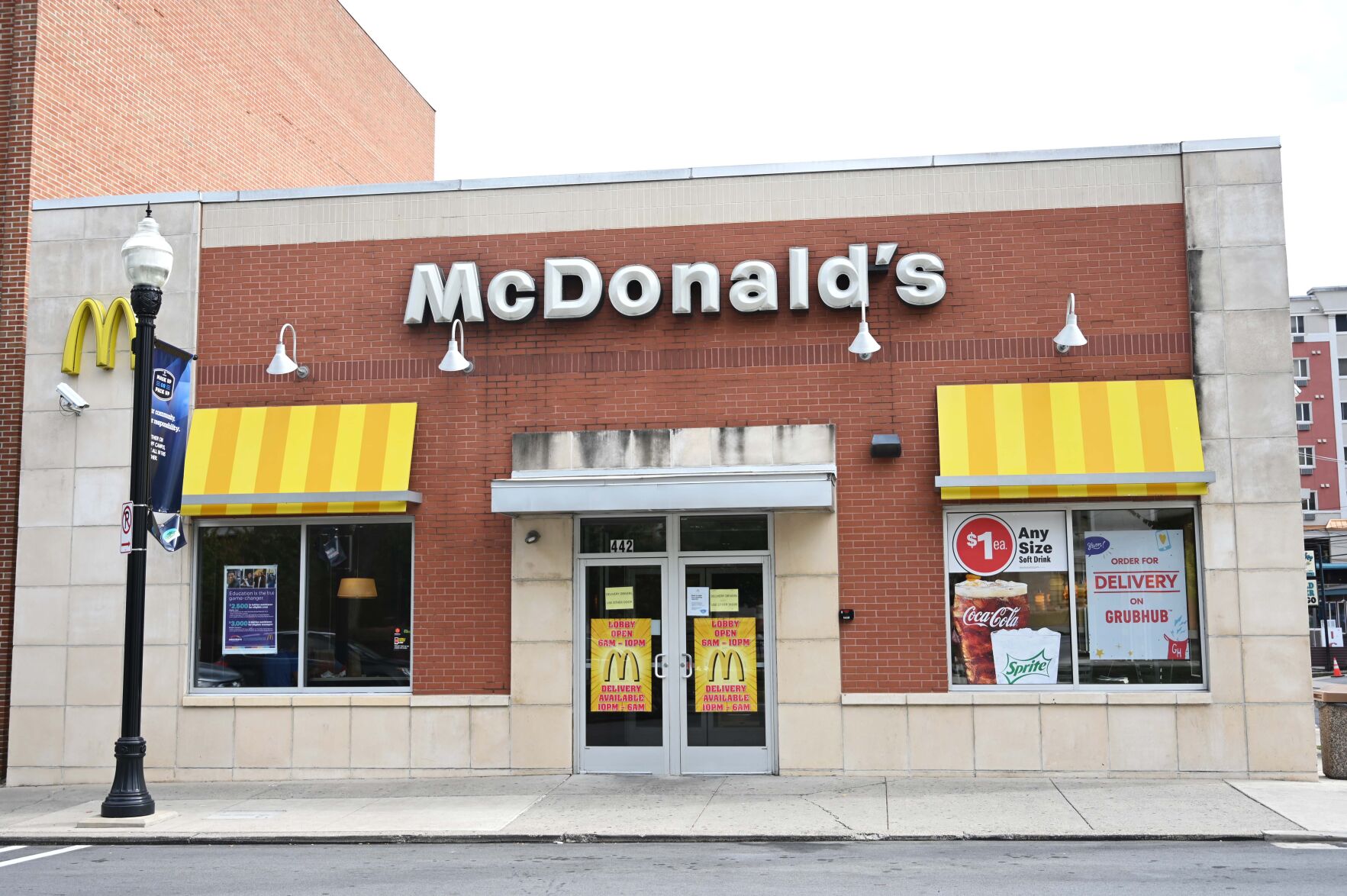 Burger restaurants to replace Penn State McDonald’s | Blogs ...