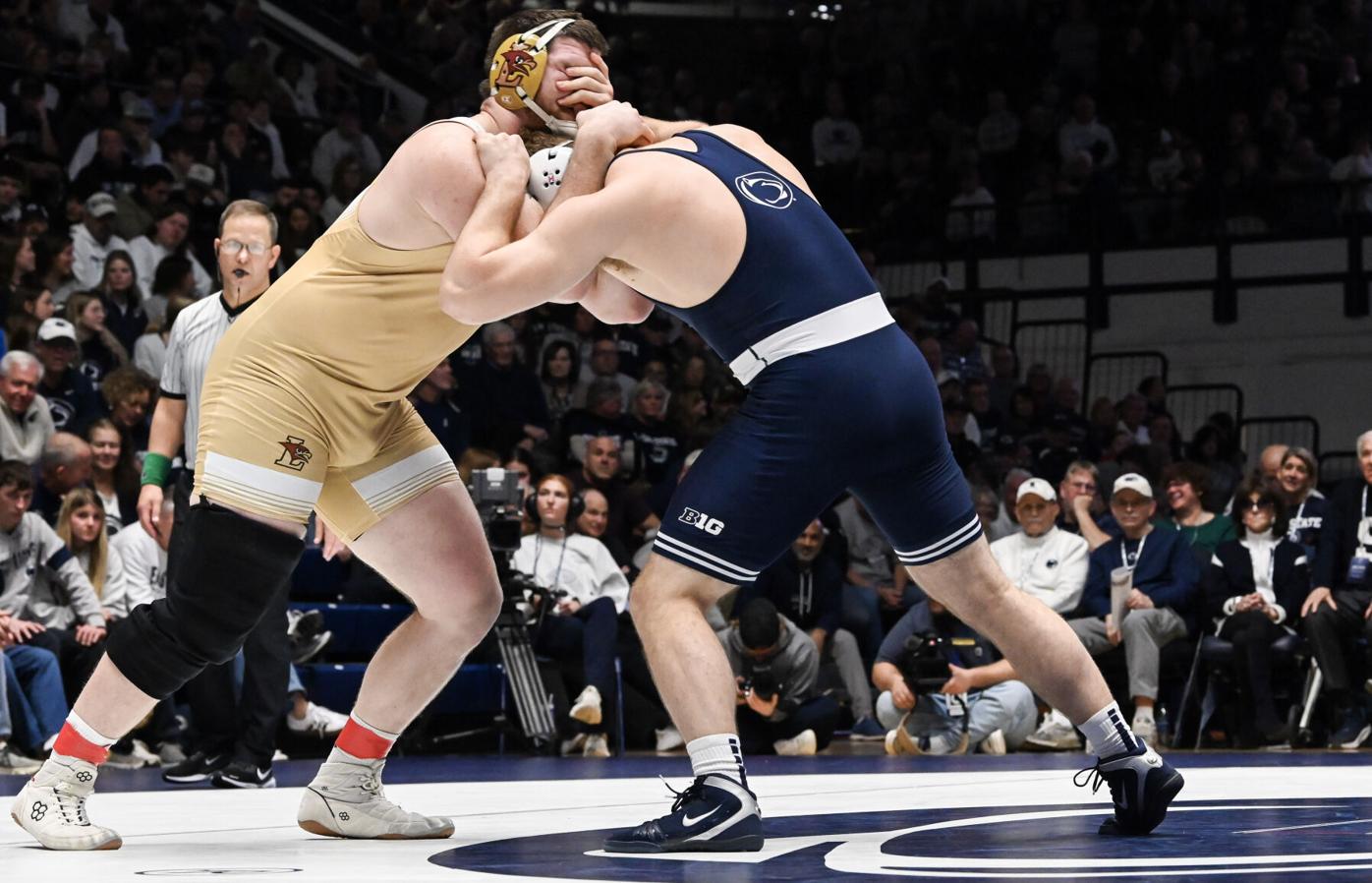 university of wyoming wrestling results