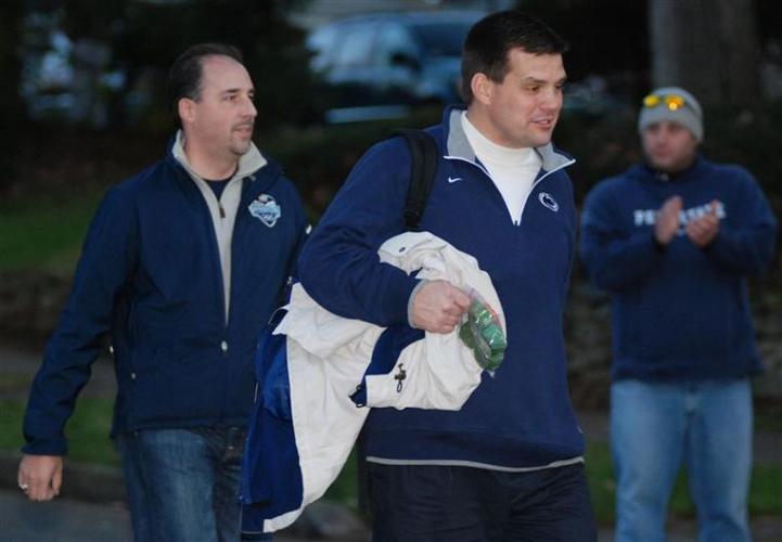 Locals gather at the Paterno home | Penn State Football News ...