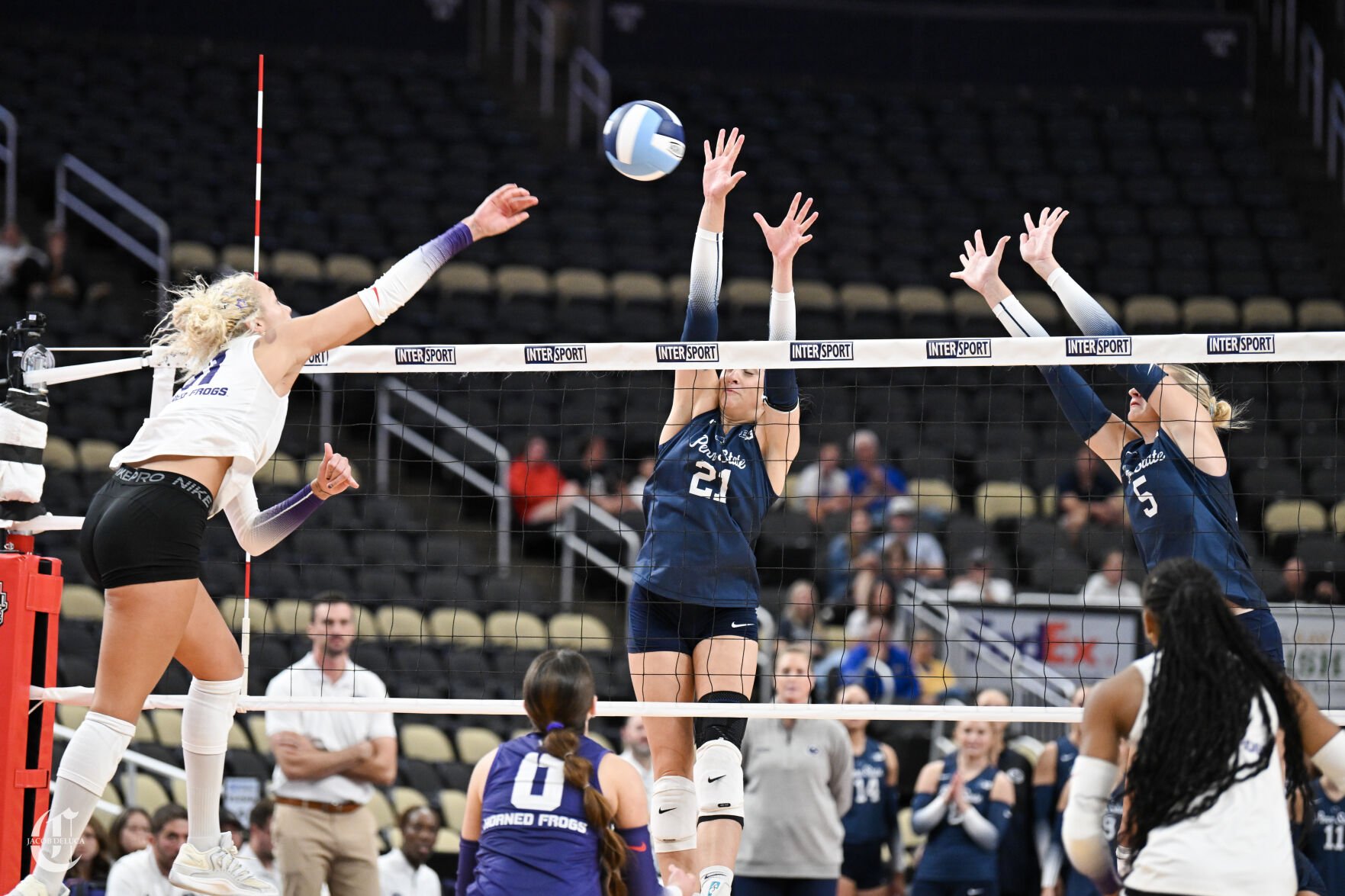 Penn State women's volleyball setter Izzy Starck announces she's taking ...