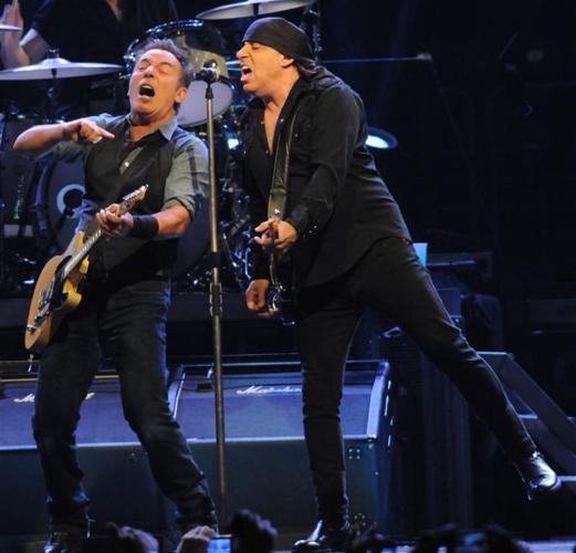 Bruce Springsteen and the E Street Band perform at BJC | Arts ...