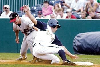 Southard succeeds as 'that guy' | Archived News | Daily Collegian ...