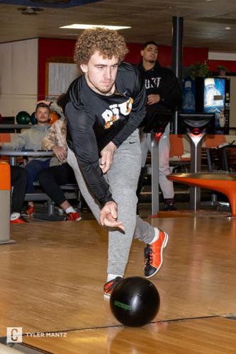 Battle of the QB Room, Karson Kiesewetter Bowling | Photos | Daily ...