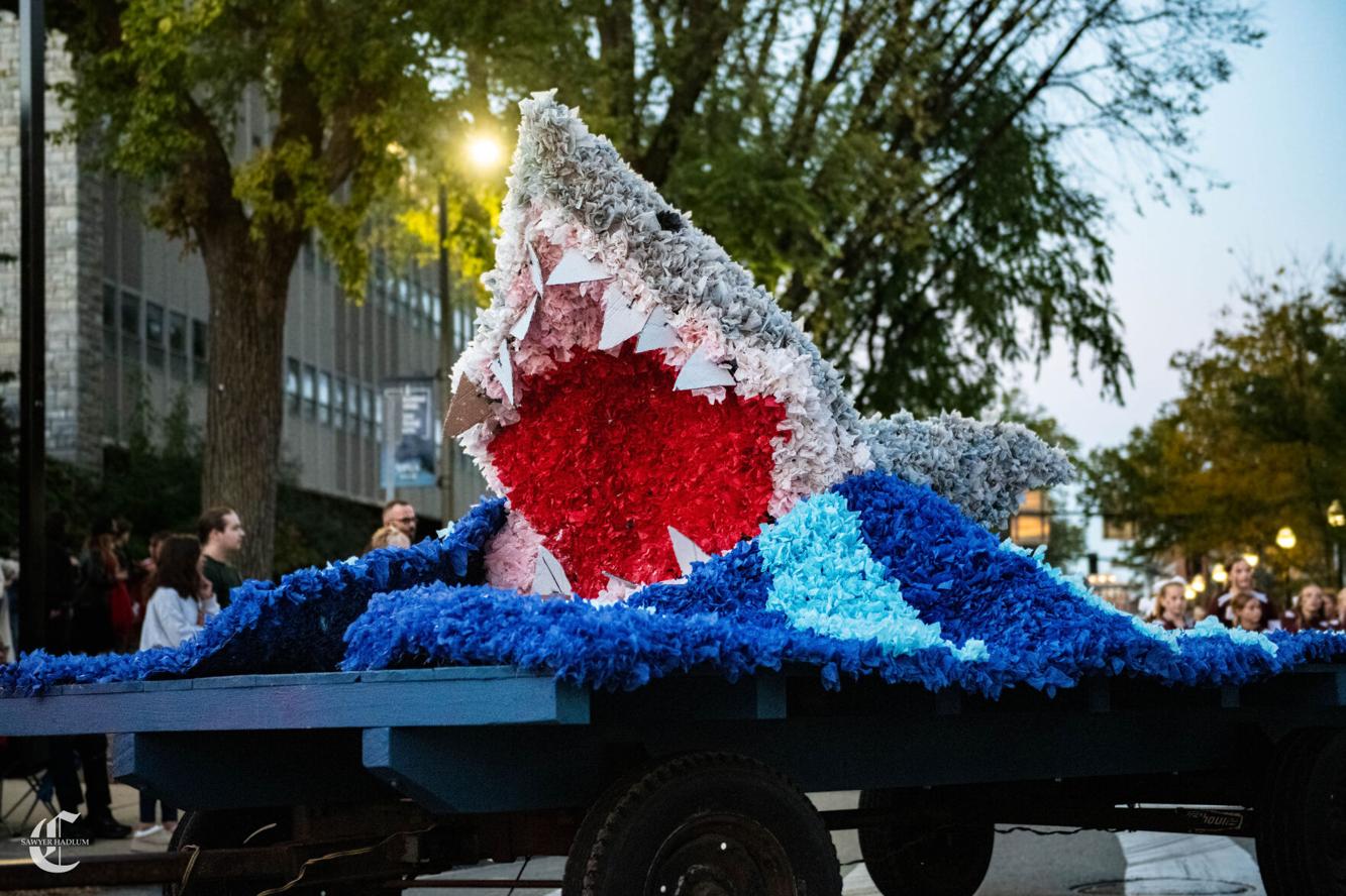 hoco parade, jaws | | psucollegian.com