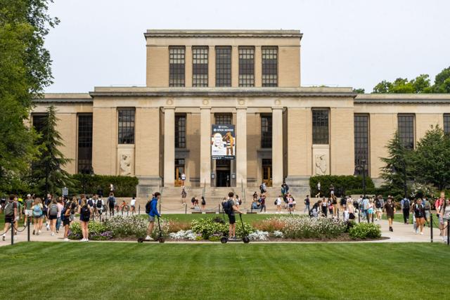 Pattee and Paterno Library reduce hours for fall semester | University ...