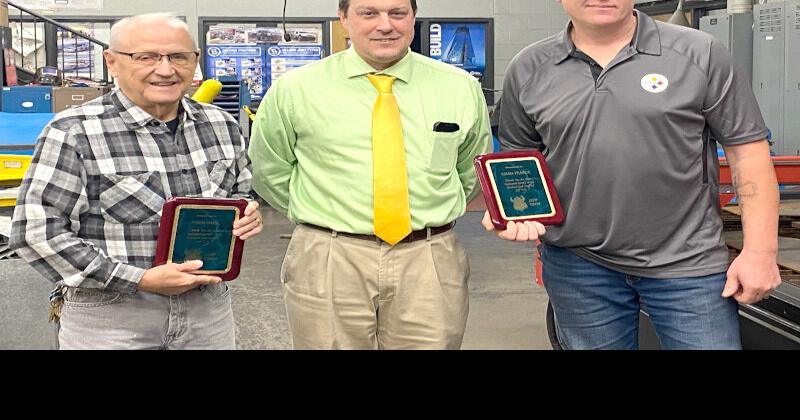 Jeff Tech recognizes outgoing board members | News | punxsutawneyspirit.com