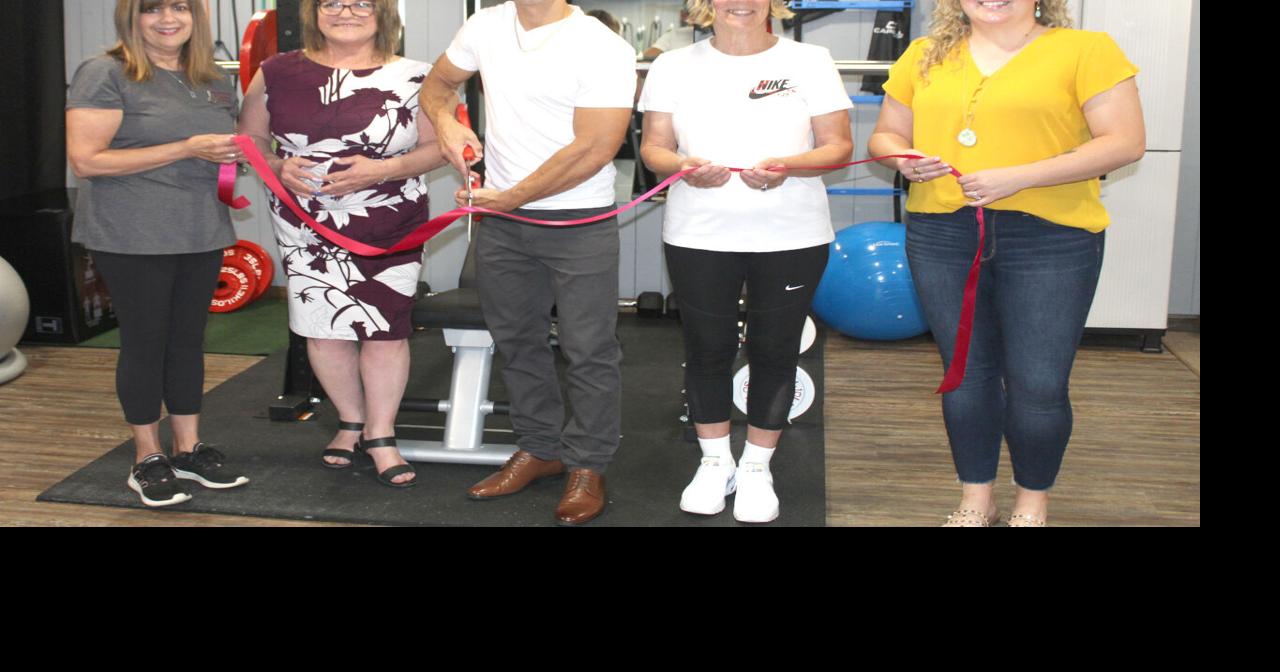 Ribbon cut at Back 2 Basics Fitness | News | punxsutawneyspirit.com